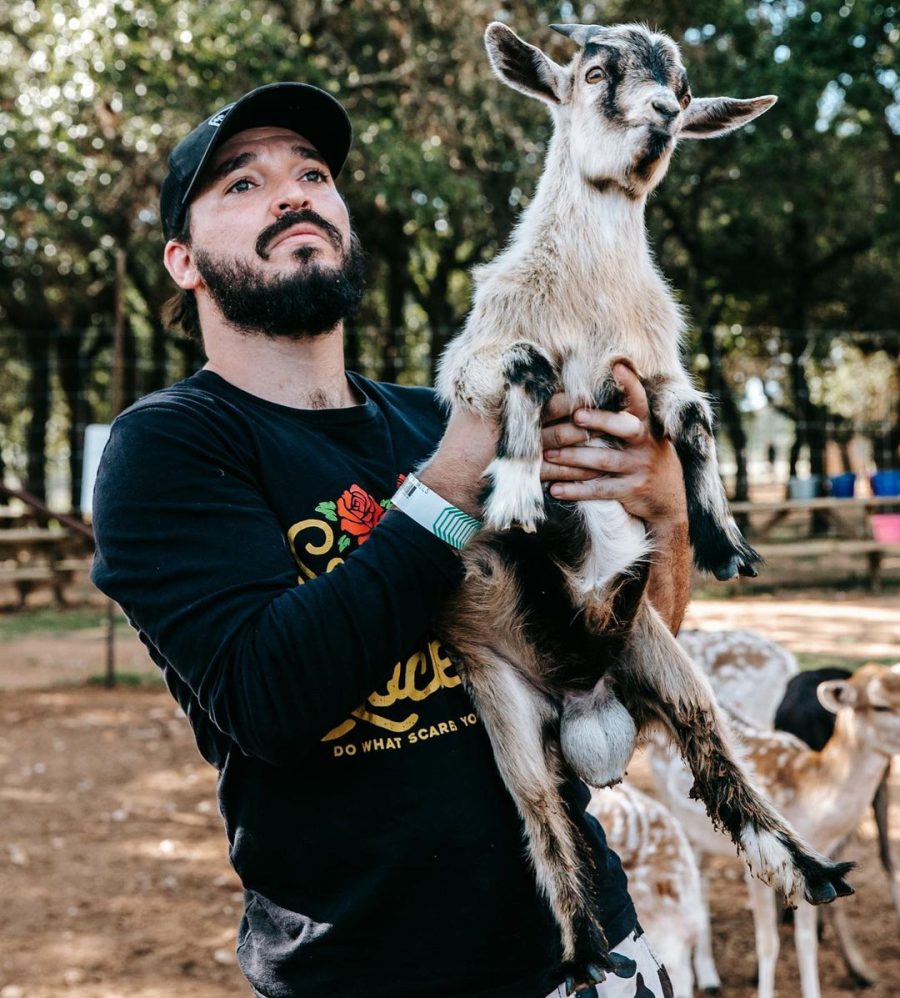 15 Best Travel YouTubers Will Help You to Explore the World - UpViews ...